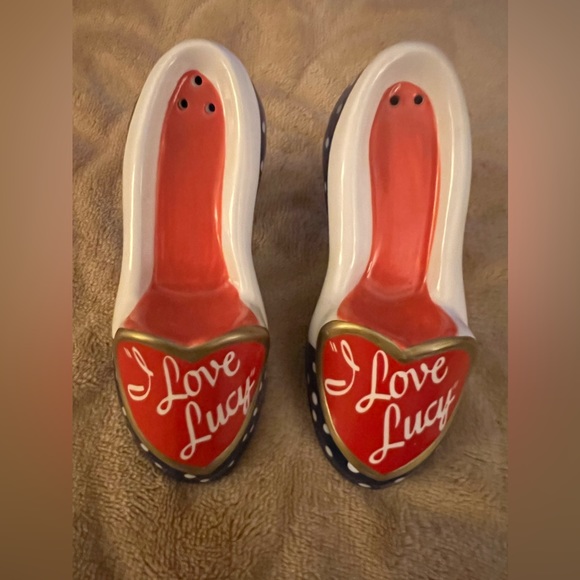 Vandor | Art | I Love Lucy Vintage High Heel Shoes Salt Pepper Shakers ...